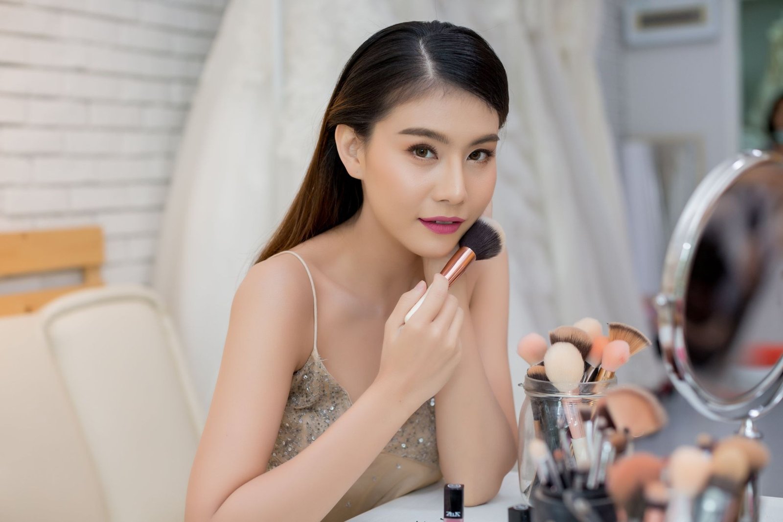 16 Jenis Tata Rias Populer dan Tips Memilihnya
